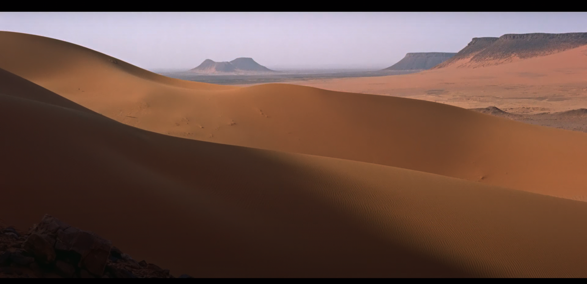 The Stunning Cinematography of Lawrence of Arabia in the Age of Netflix ...