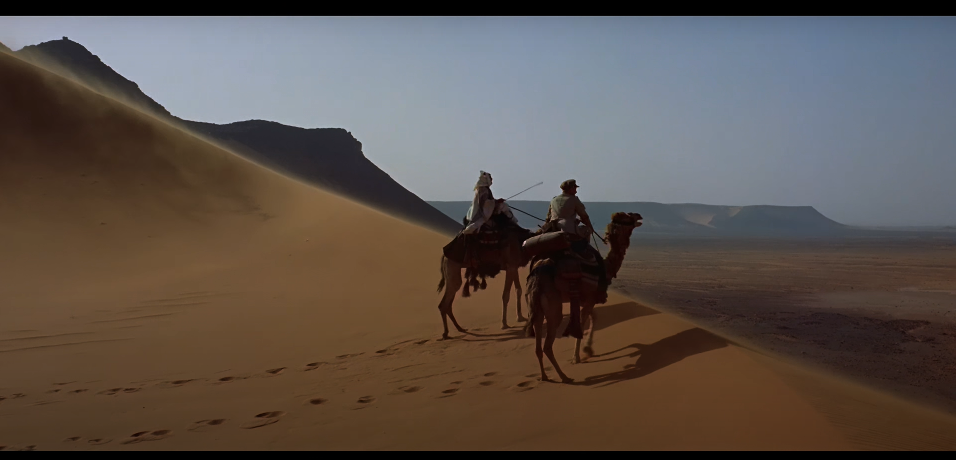 The Stunning Cinematography of Lawrence of Arabia in the Age of Netflix ...